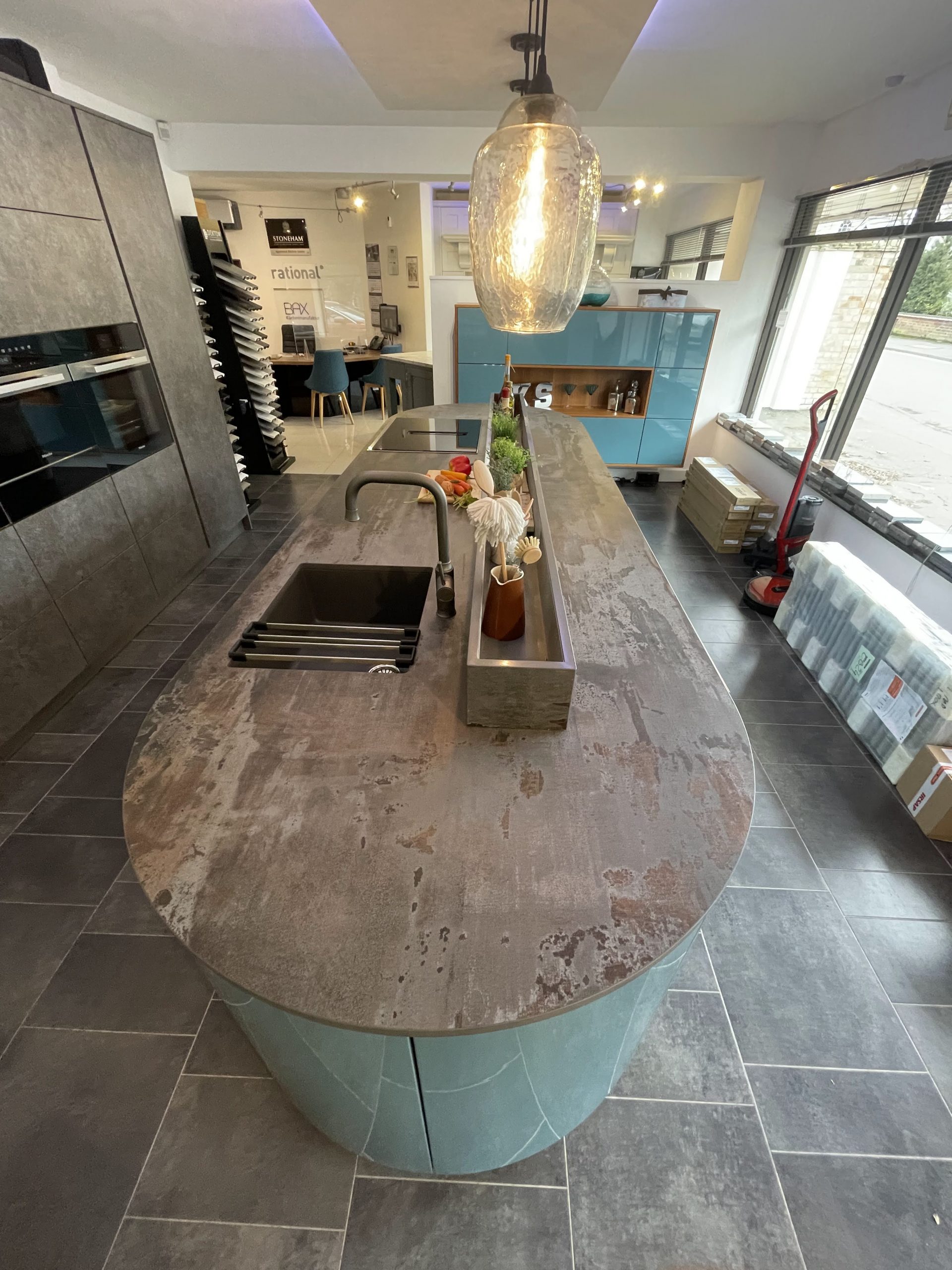 Ex-Display Kitchens - Kitchensmiths